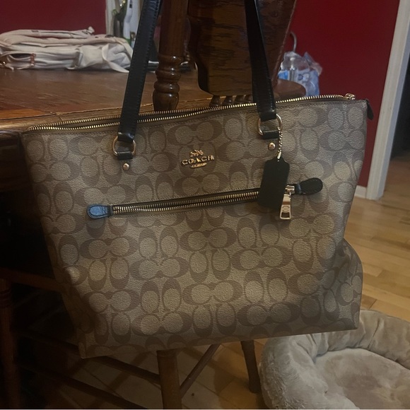 Coach | Bags | Coach Tote In Signature Canvas | Poshmark
